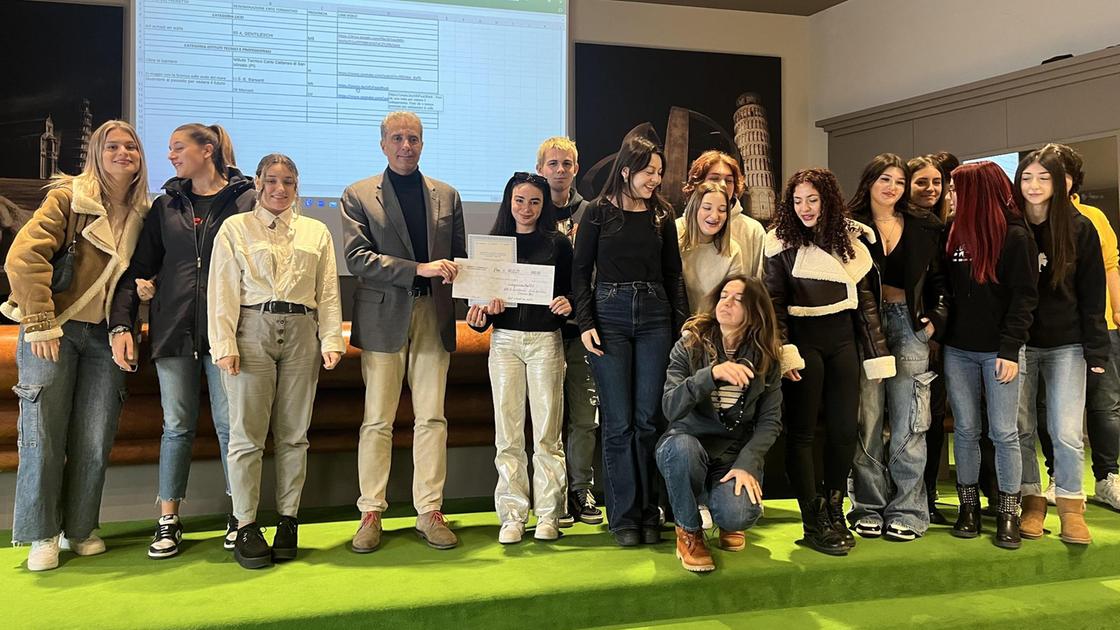 Formazione oltre i confini. Scuole d’eccellenza: due istituti apuani ... Formazione oltre i confini. Scuole d’eccellenza: due istituti apuani ...