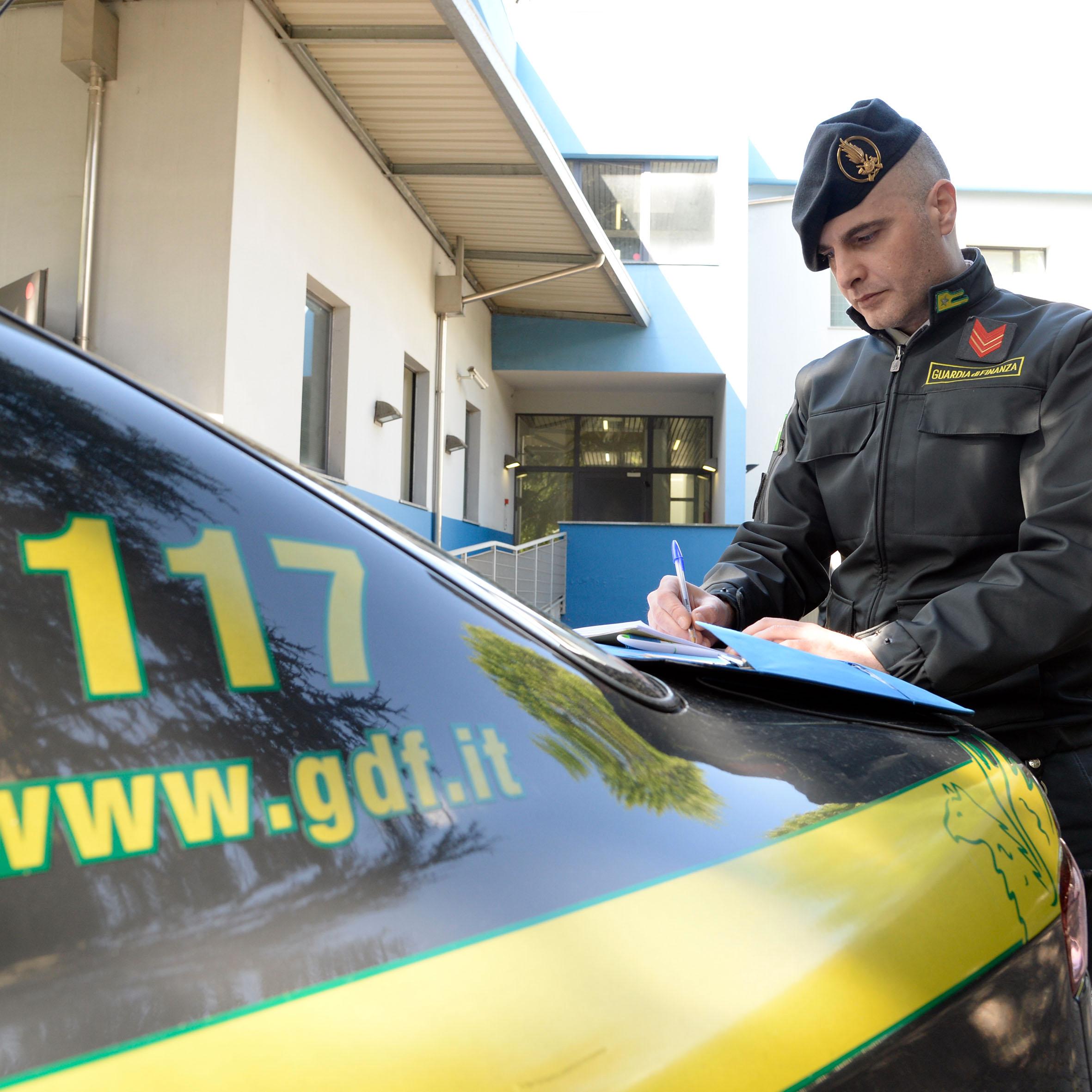 Blitz Della Finanza Arrestato Imprenditore Ha Evaso Tre Milioni