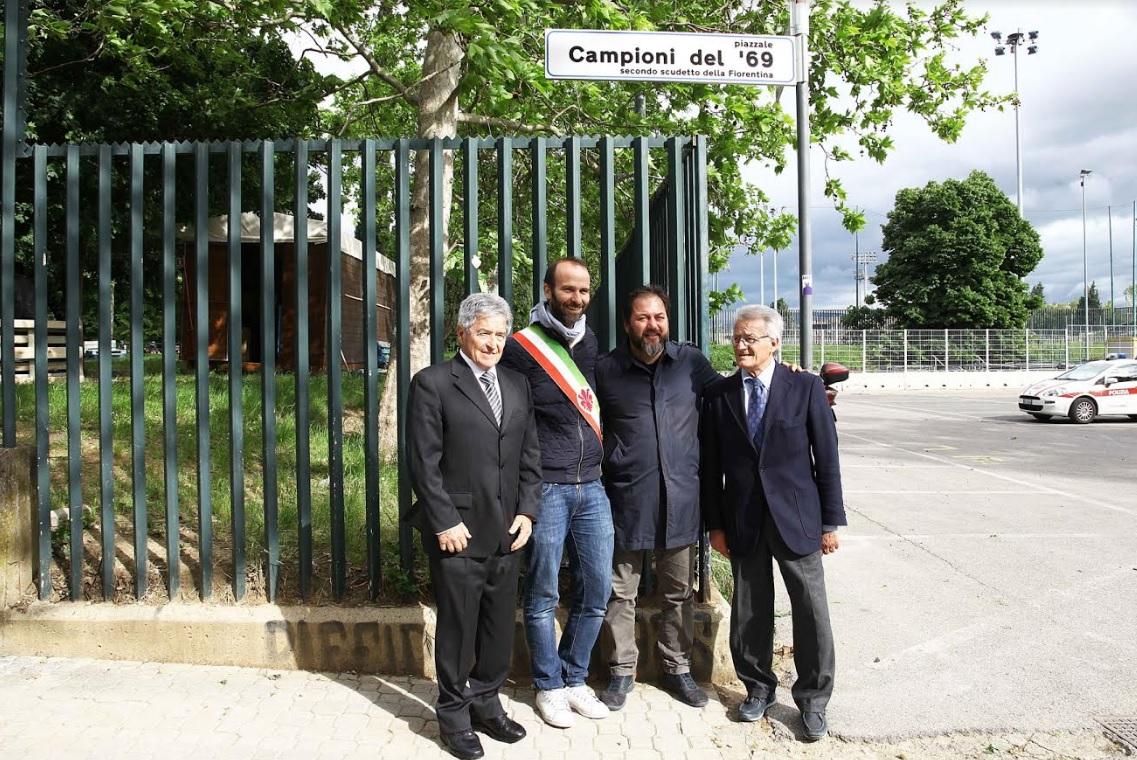 Fiorentina Inaugurato Il Piazzale Dei Campioni Del 69