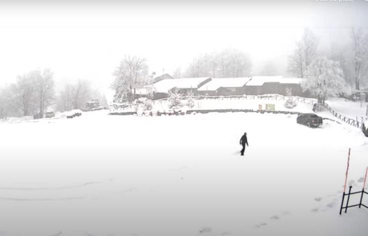 Neve, ora si scia: dal fine settimana anche Zum Zeri apre gli impianti Neve, ora si scia: dal fine settimana anche Zum Zeri apre gli impianti