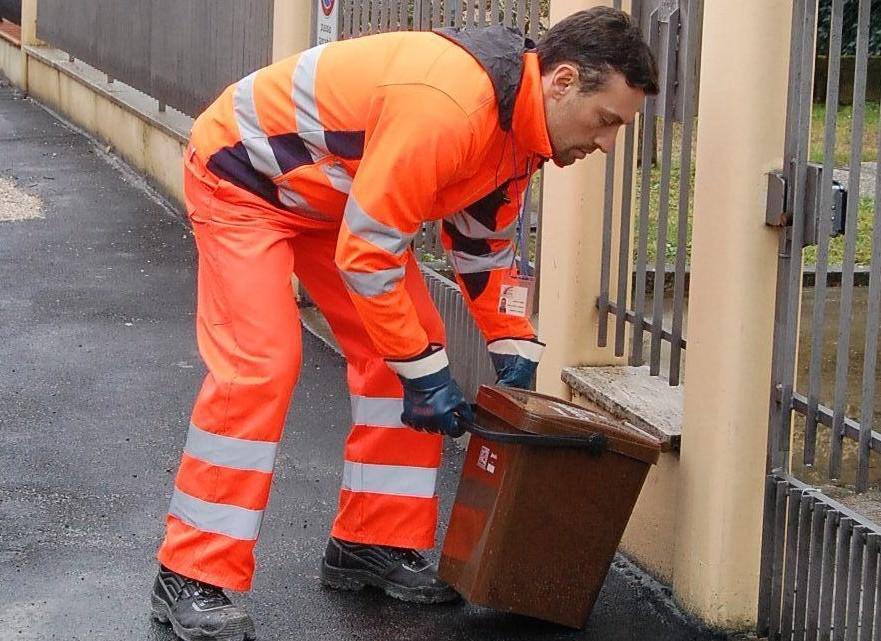 Tari, bollette in ritardo Rincari nel conguaglio Imu e Irpef non salgono Tari, bollette in ritardo Rincari nel conguaglio Imu e Irpef non salgono