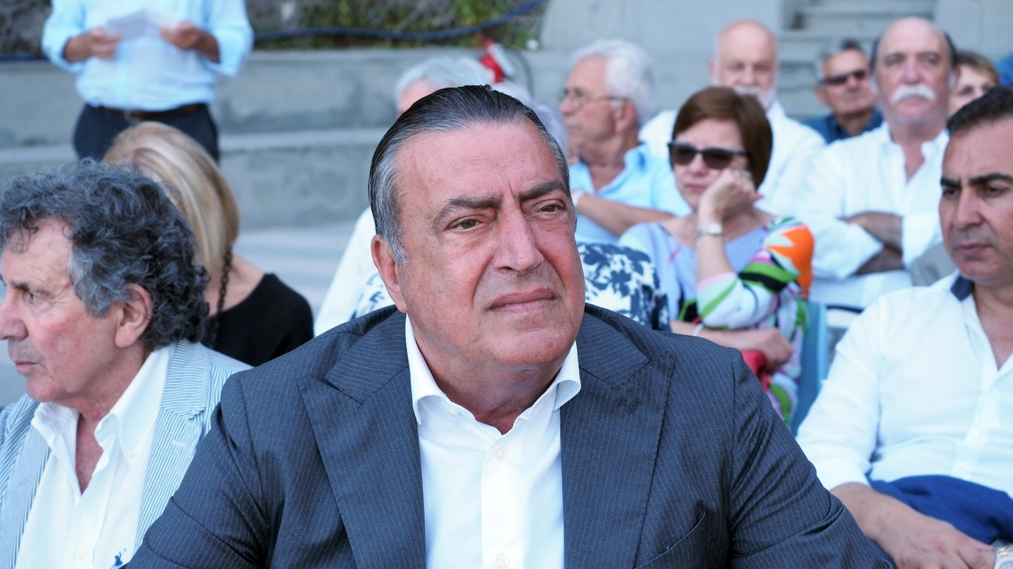 A Francesco Carrassi il Premio Giornalistico Cinque Terre nel ricordo ... A Francesco Carrassi il Premio Giornalistico Cinque Terre nel ricordo ...