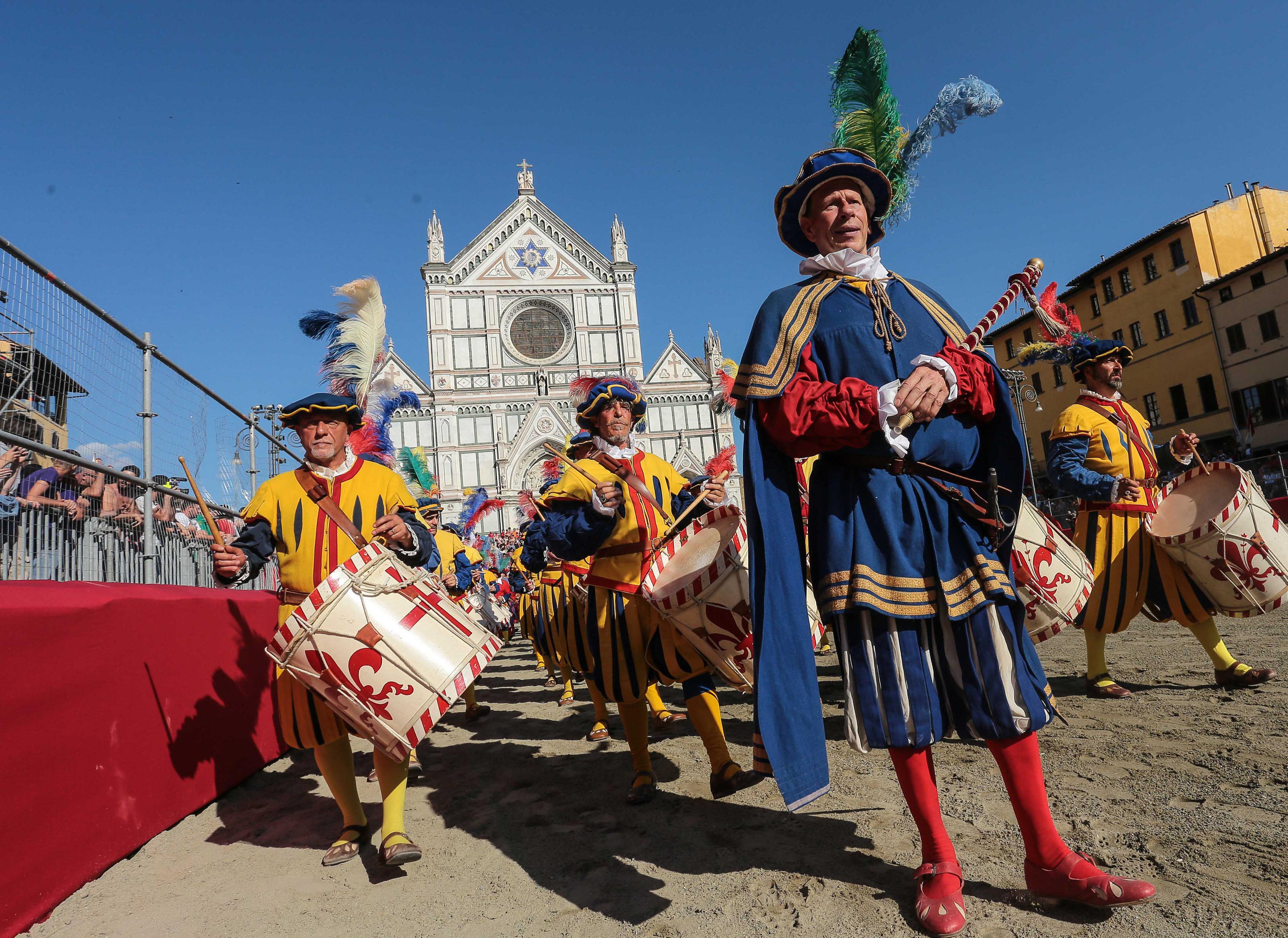 Sale la febbre per il calcio storico Le modalità della caccia al ... Sale la febbre per il calcio storico Le modalità della caccia al ...