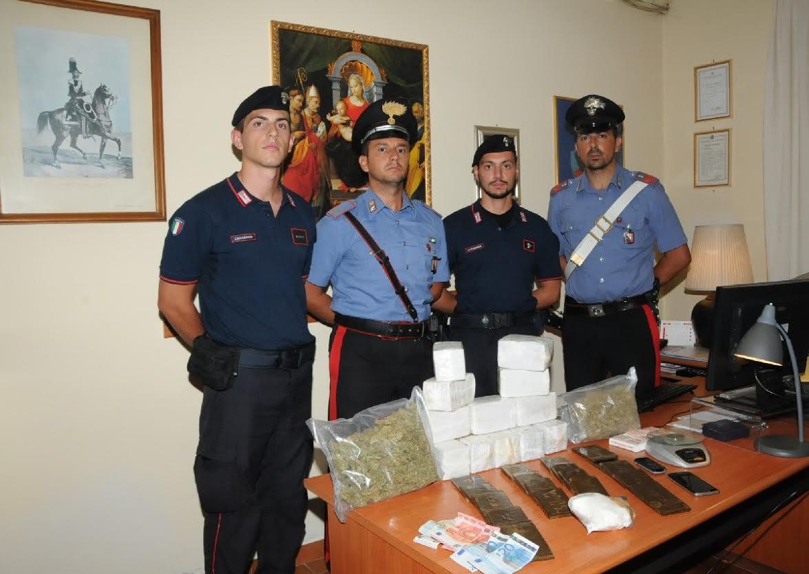 Droga Per 100mila Euro Nella Cantina Dello Spaccio Un Arresto