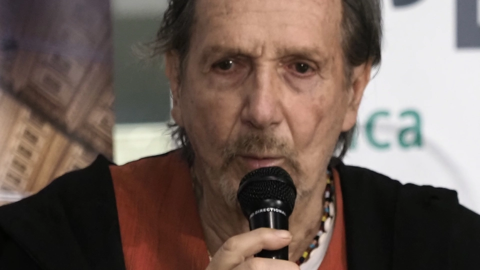 Giro Di False Fatturazioni Il Cantautore Andrea Mingardi Chiede Il