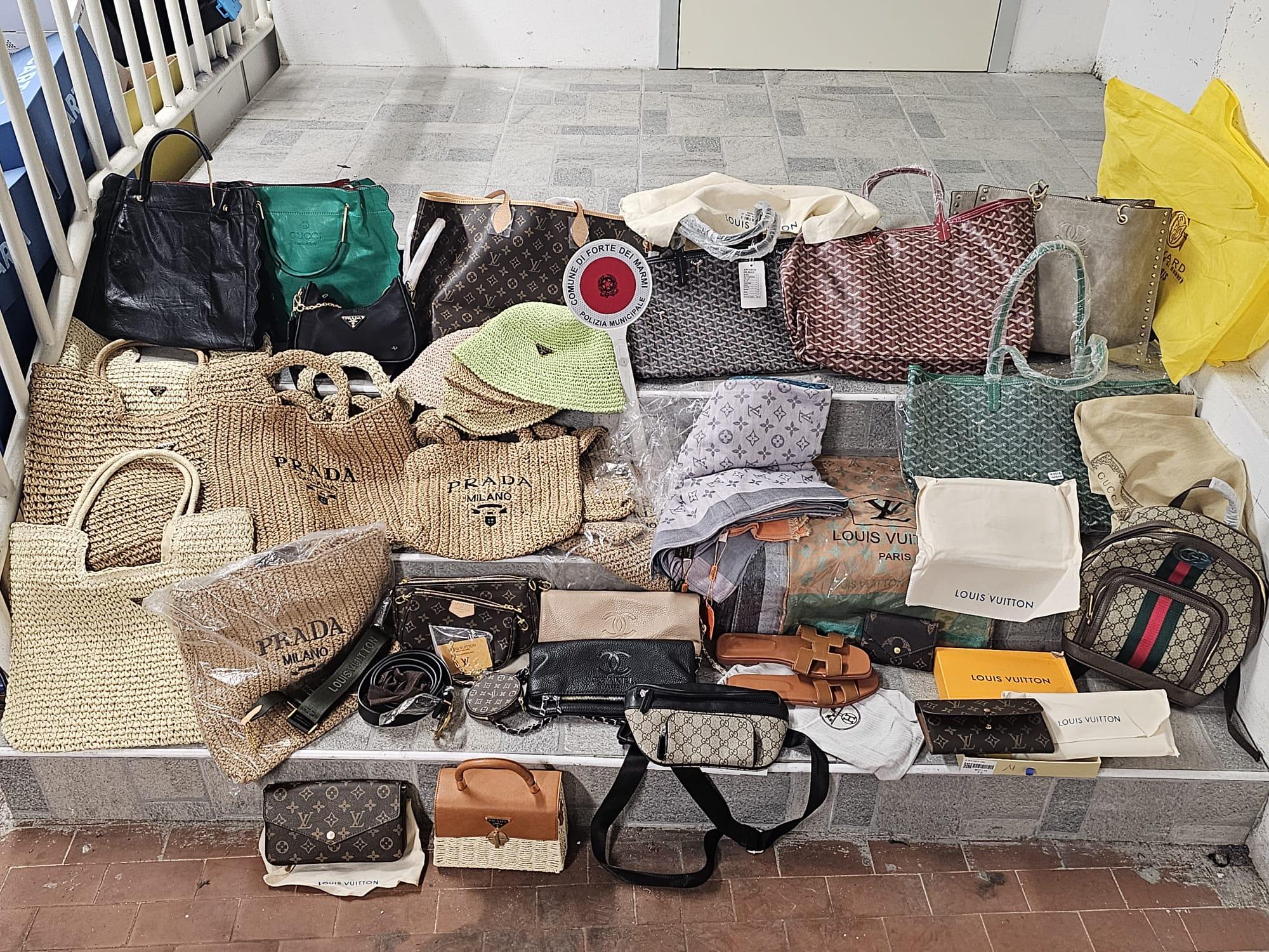 Maxi Sequestro Di Borse Contraffatte A Forte Dei Marmi